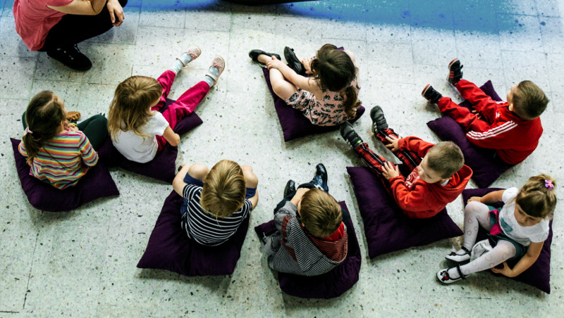 8 Tips for Keeping Preschoolers Engaged During Circle Time